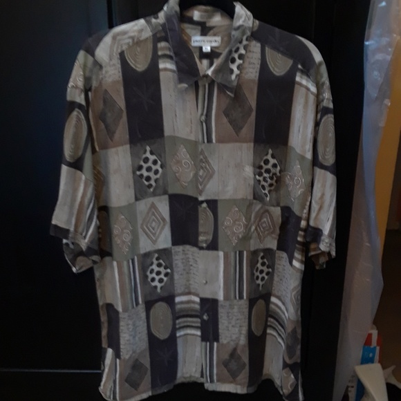 Pierre Cardin | Shirts | Pierre Cardin Pattern Button Down Short Slv ...